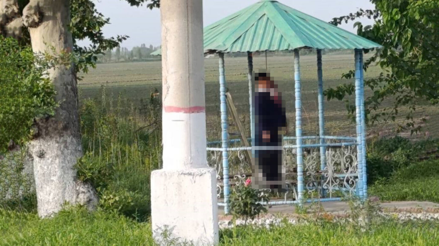 Тошкент вилоятида эркак ўзини осиб қўйди - UzNews.uz